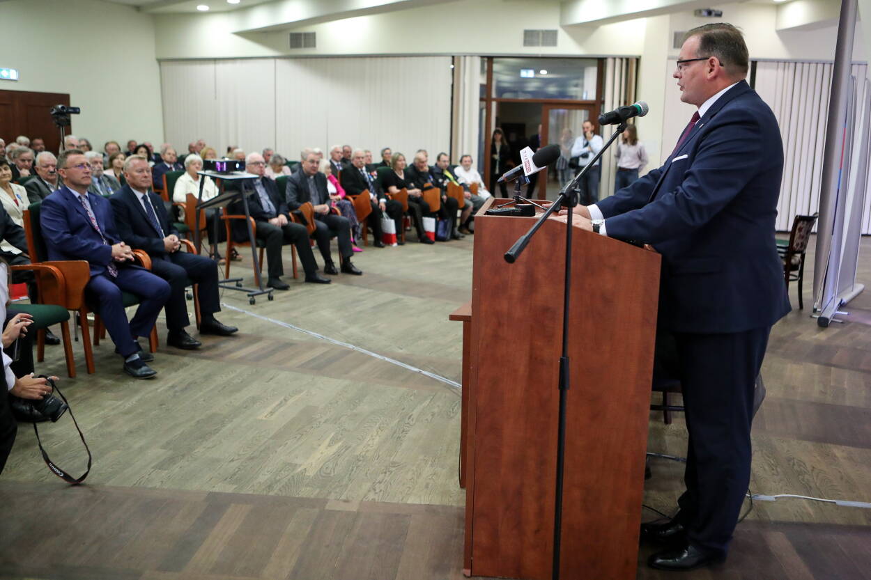 Odznaczenia dla działaczy Solidarności. "Bez nich zwycięstwo nie byłoby ...