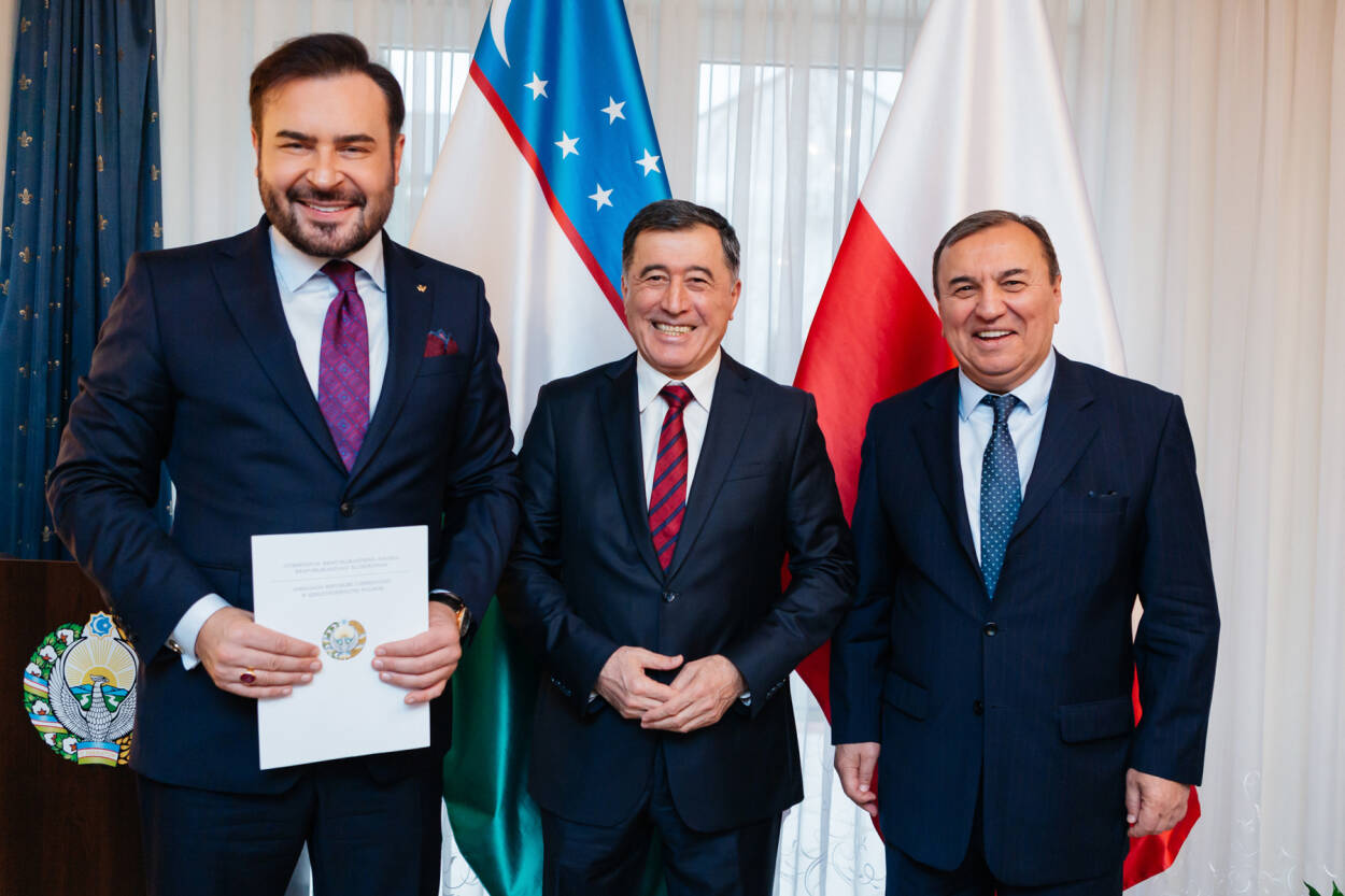 Rektor Collegium Humanum prof. dr. hab. Paweł Czarnecki konsulem ...